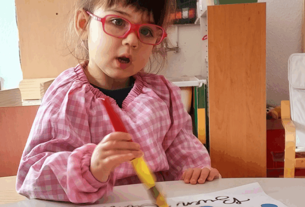 "Isabella es una niña muy feliz, alegre y cariñosa" - Autismo España